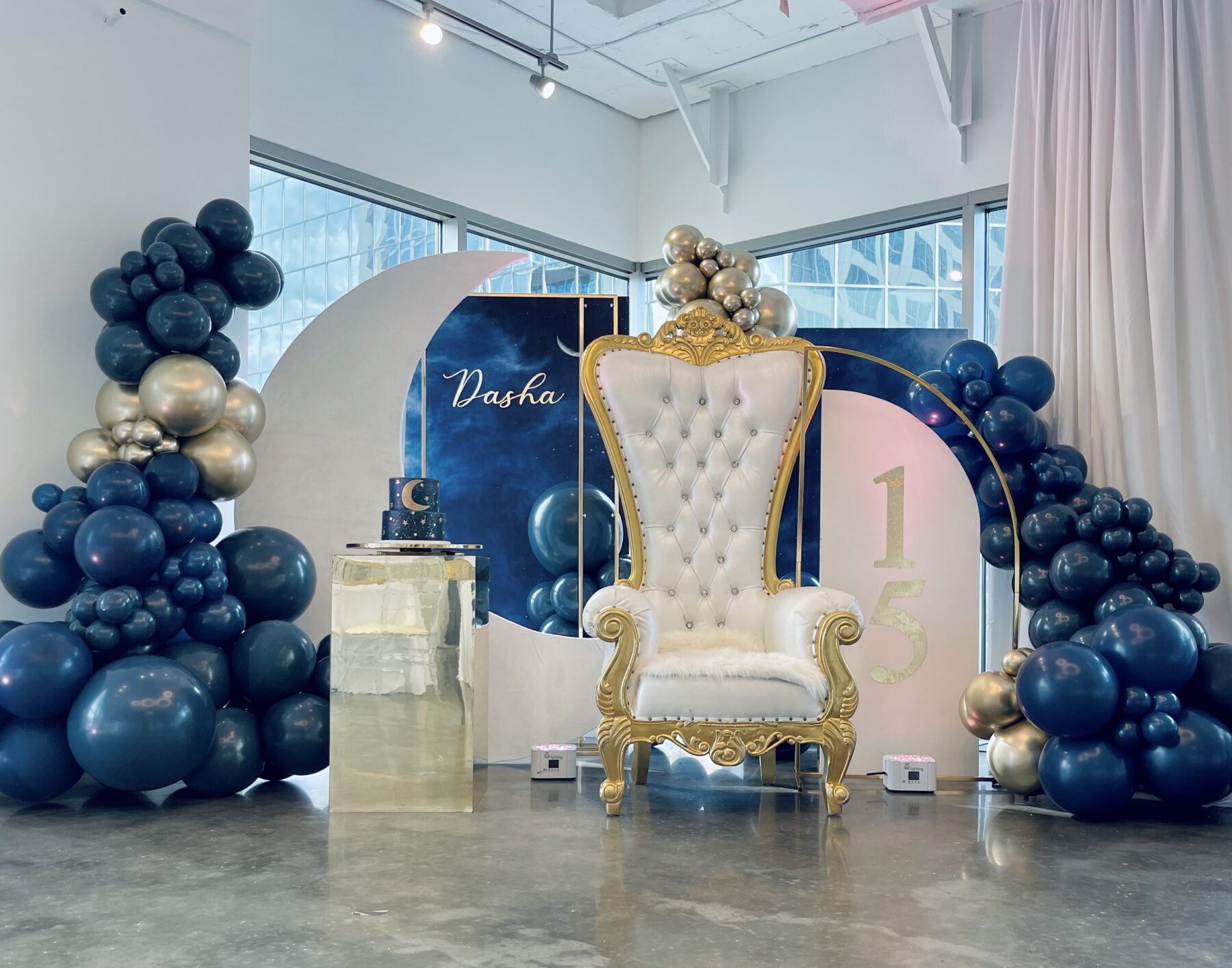 Gold Metal square arch 4’x7’ – Galedo LLC